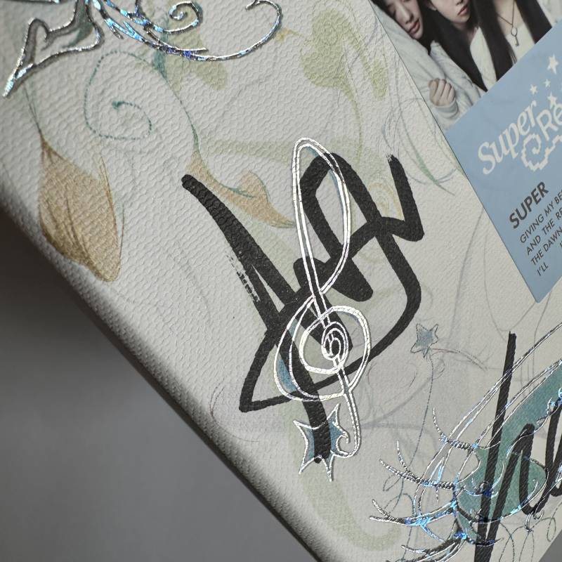 ILLIT SIGNED 1ST MINI ALBUM 'SUPER REAL ME' - SUPER ME VERSION