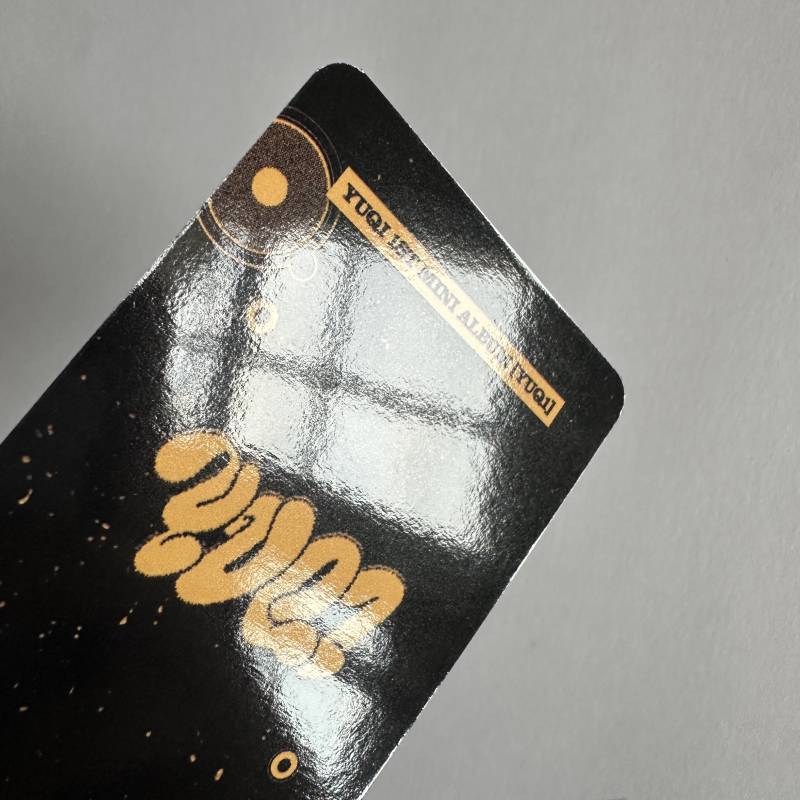 YUQI 1ST MINI ALBUM 'YUQ1' UNRELEASED SELFIE PHOTOCARD - VERSION 3