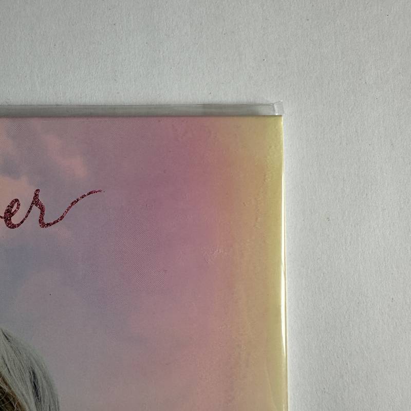TAYLOR SWIFT 'LOVER' - JAPAN DELUXE 7-INCH CD