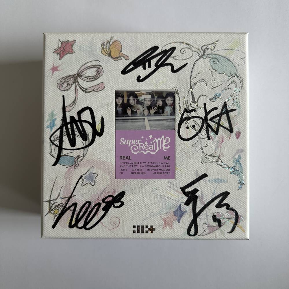 ILLIT SIGNED 1ST MINI ALBUM 'SUPER REAL ME' - REAL ME VERSION